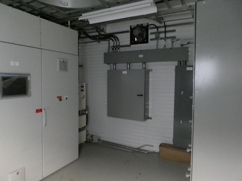 SOLD 800A MCC w/ (2) 15HP Air Compressor