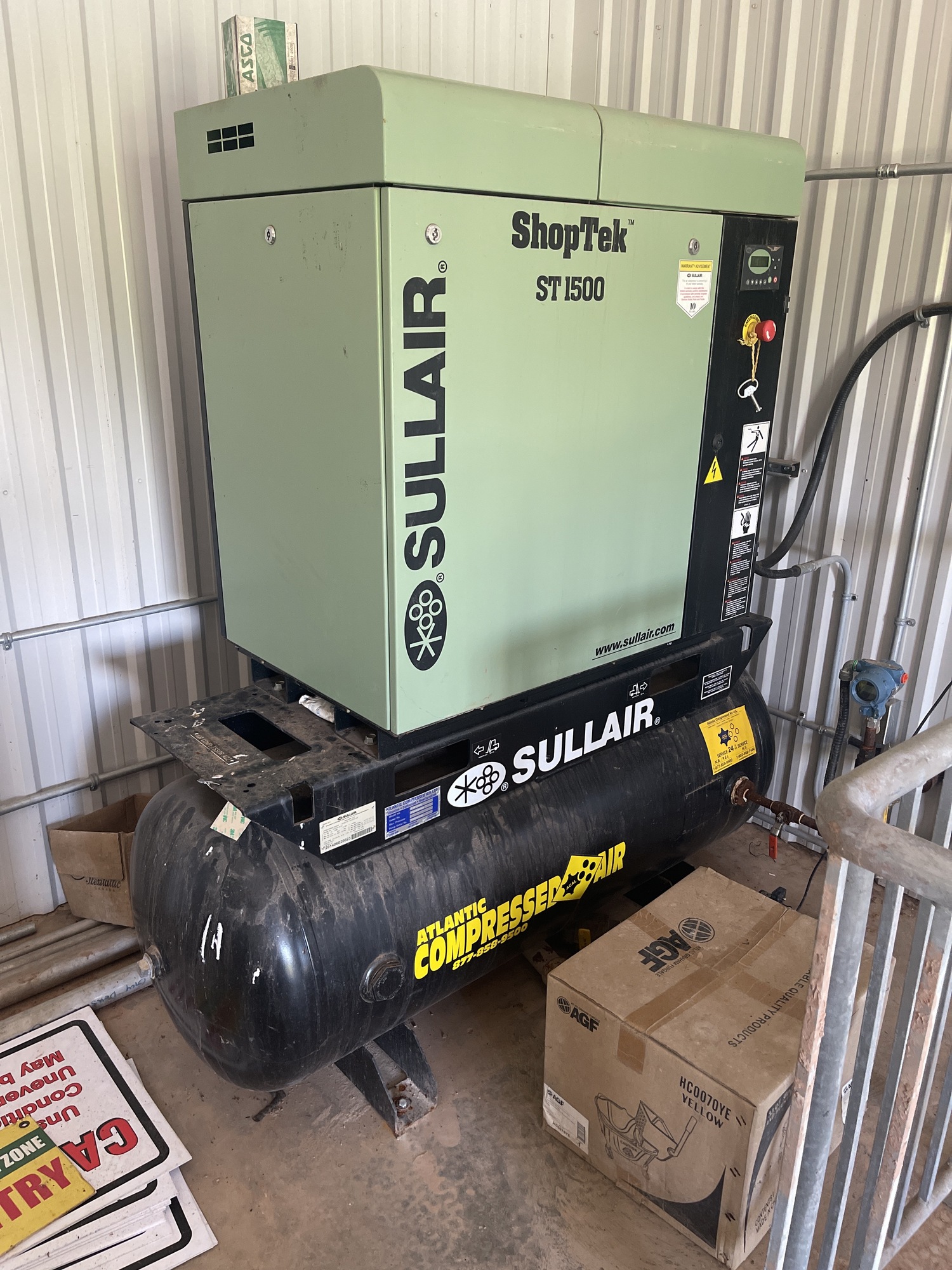 23 HP 200 PSI Sullair Screw Air Compressor