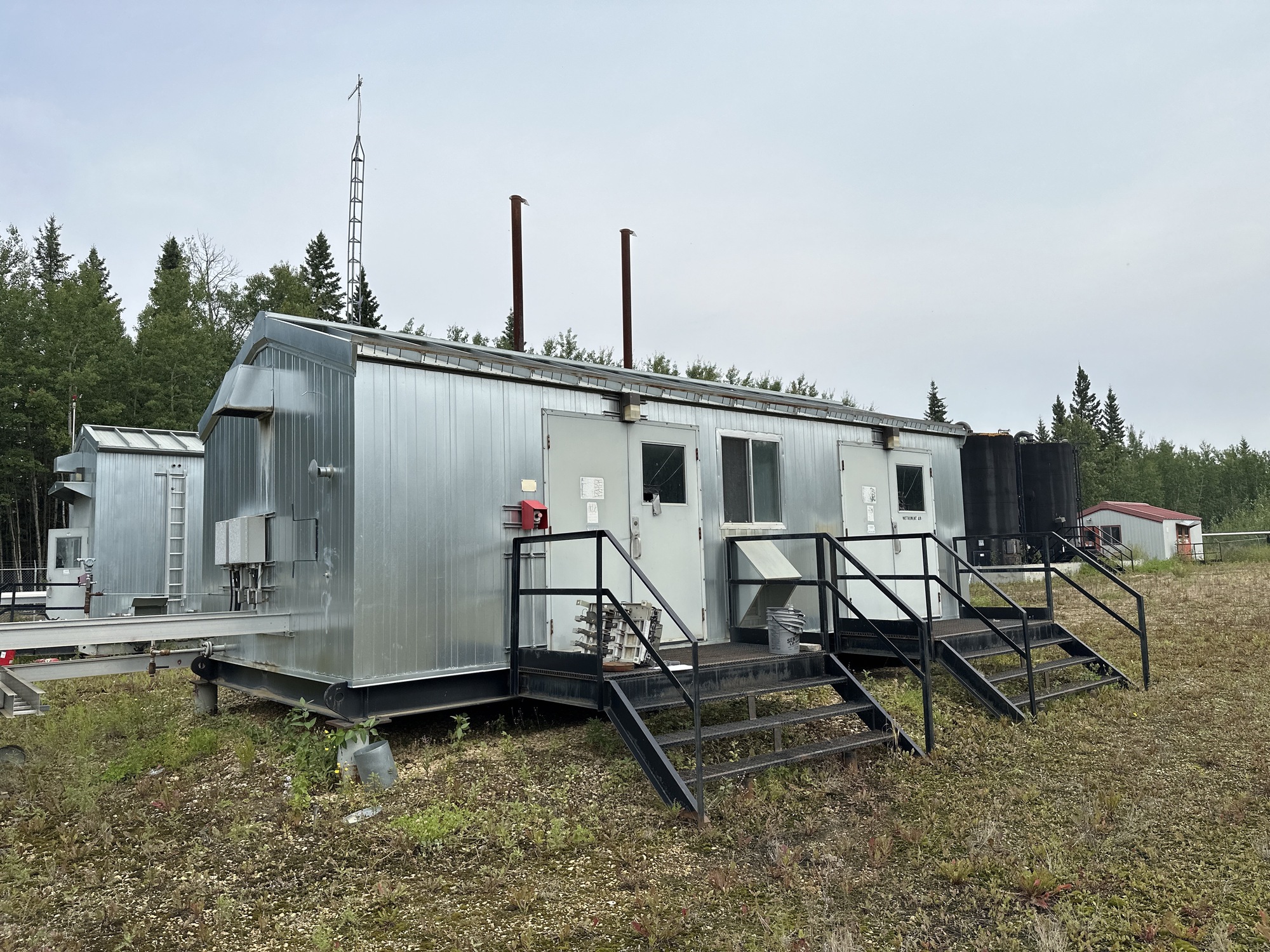 Dual 130 kW 431CSL Cummins CTA8.3P2 Natural Gas Generator w/ 15 HP Air ...