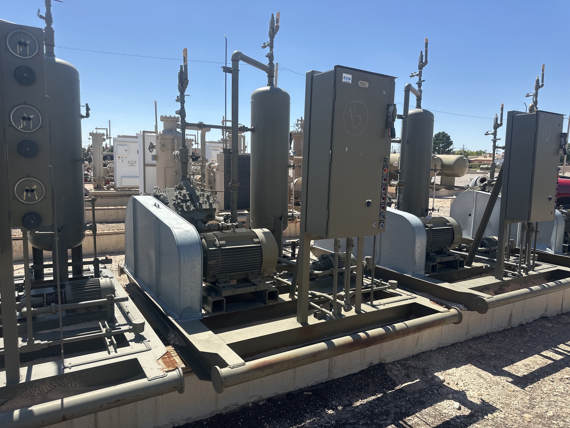 30 HP Quincy 5120NG VRU Compressor Package